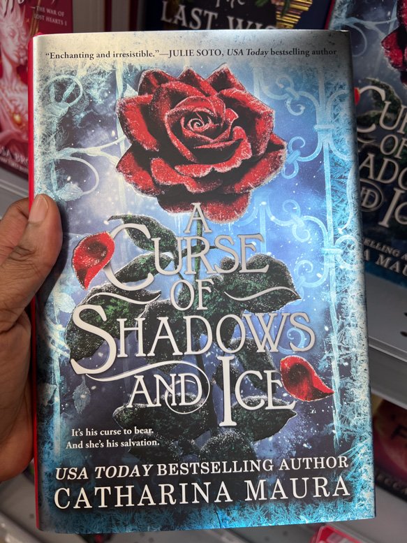 A Curse of Shadows and Ice (The Shadowbound Series, Book 1) - Verayea